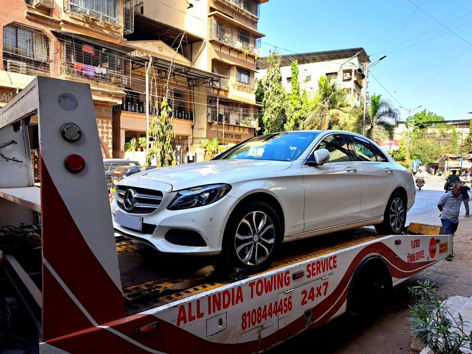 Tochanwala Assistance - Mercedes Towing